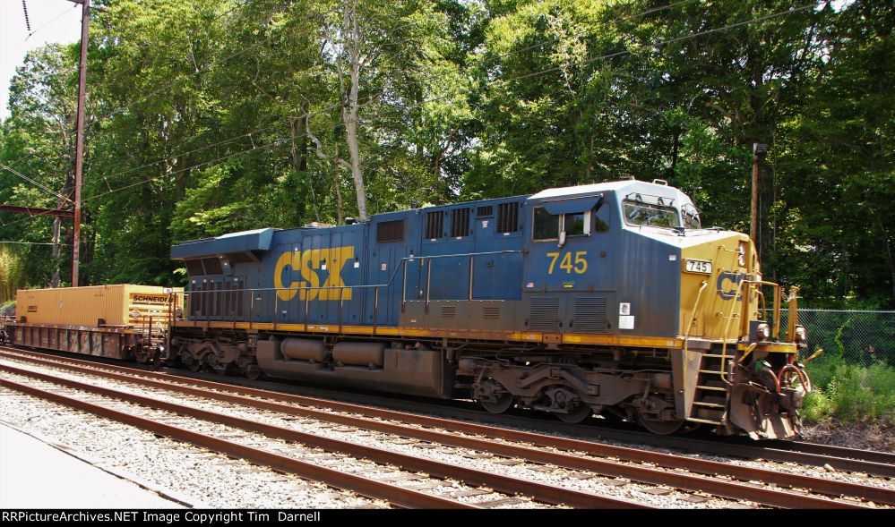 CSX 745 dpu on Q032